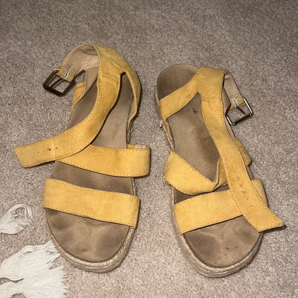 Universal Thread | Shoes | Yellow Platform Sandals Target | Poshmark